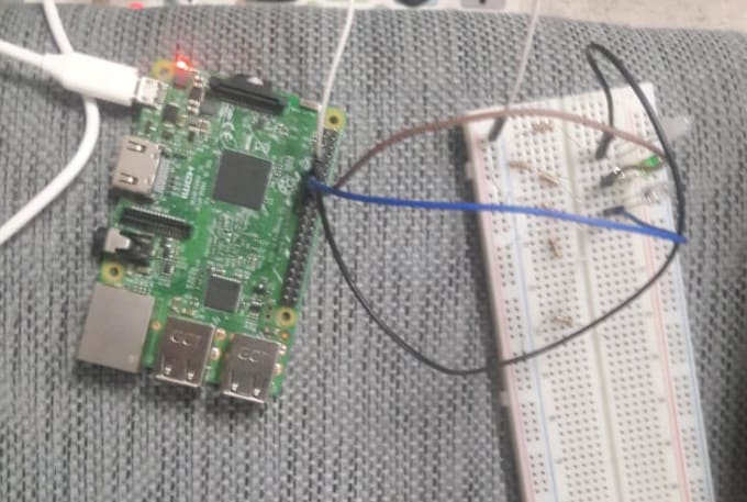 Code Micro Processor Arduino Esp32 And Raspberry Pi And Simulate Them