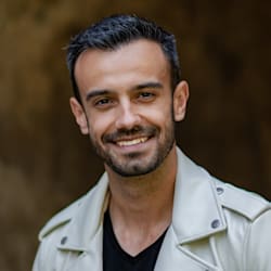 Create an exceptional actor and spokesperson video for you by ...