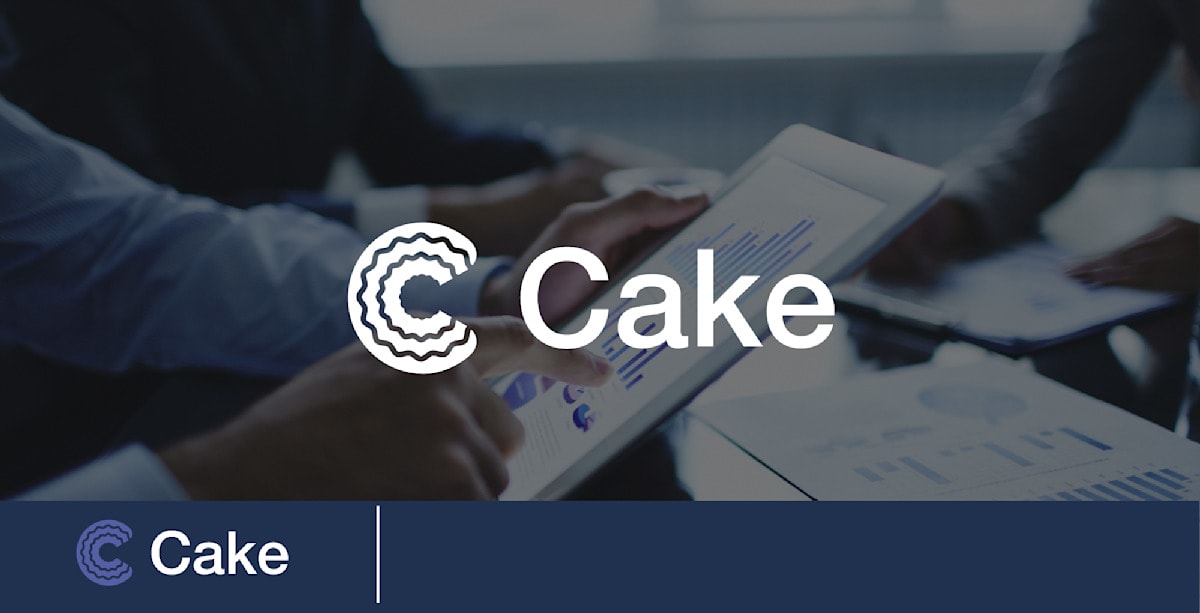 Make a powerful, elegant, minimal logo design by Artgian