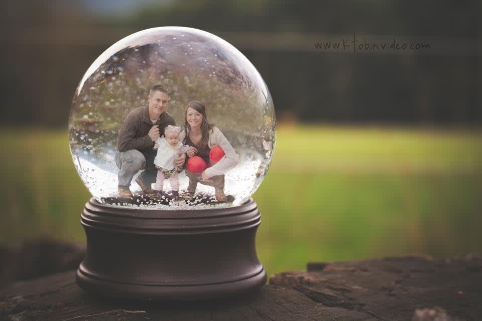Photoshop Snow Globe