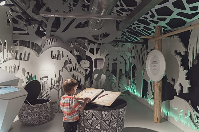 Design your museum exhibition, gallery or public space by Annadobies ...