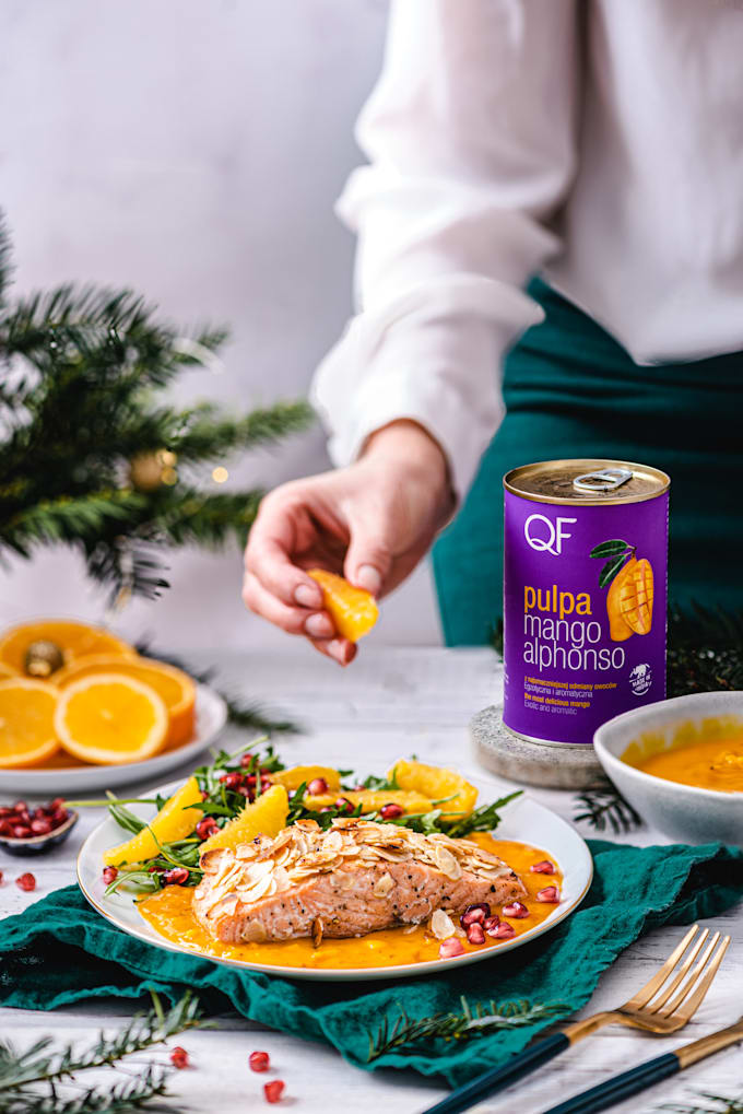 Make a gif with your product by Dorotadomino | Fiverr