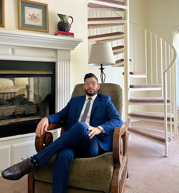 Professional listener english and spanish by Rubencompres | Fiverr