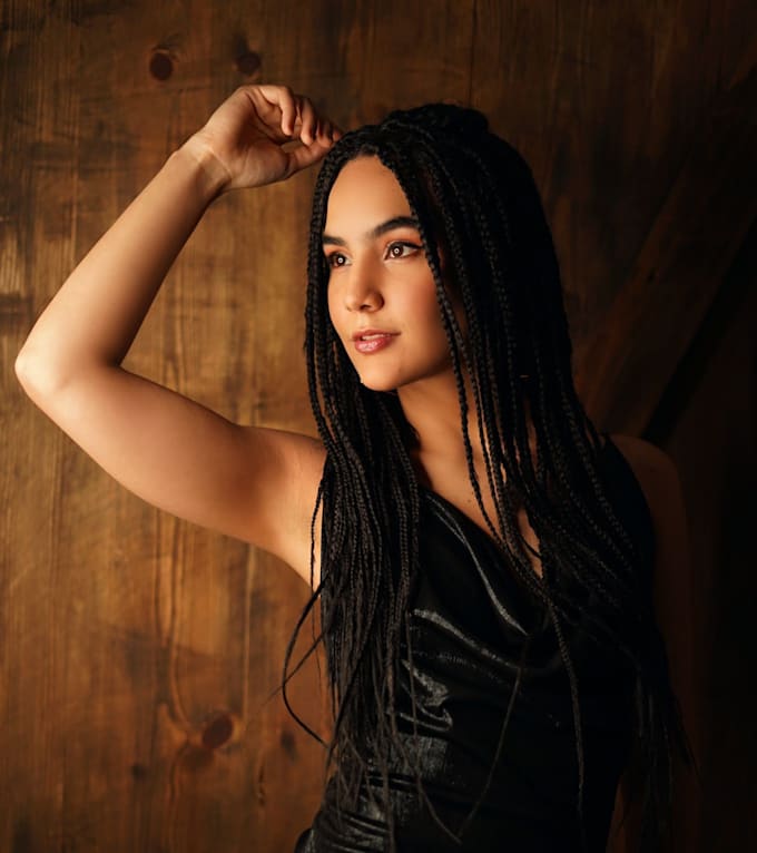 Be your professional female model by Gigrafics | Fiverr