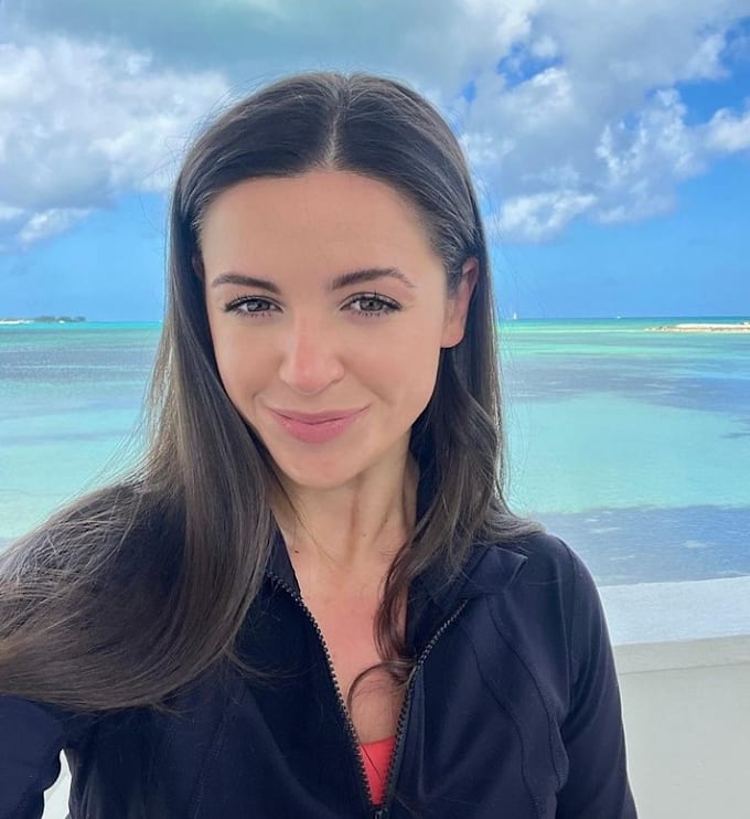 Write interesting and engaging youtube scripts by Amyblogger | Fiverr