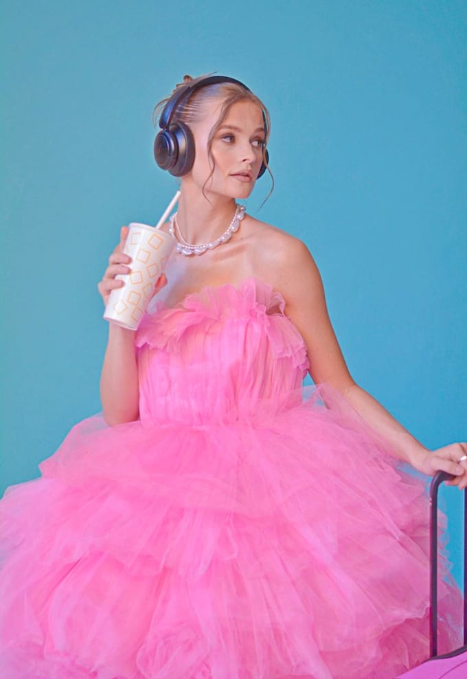 Be natural, cute ugc creator for catchy video ads by Annikaaya | Fiverr