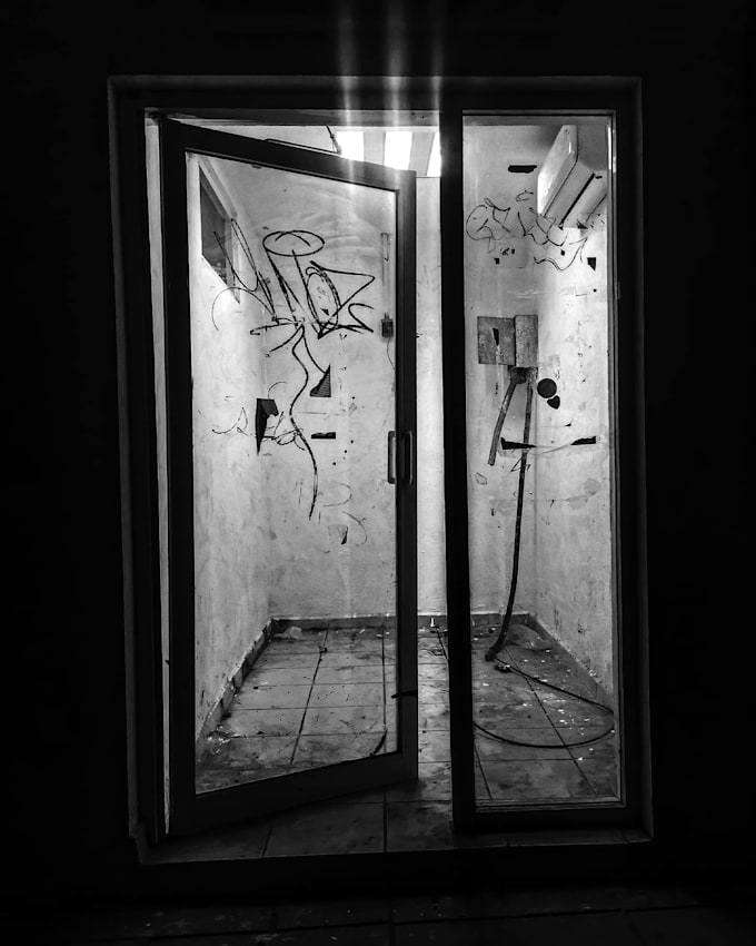 Hacer pequeños y elegantes spots para publicitarte by Cesarcarreravil ...