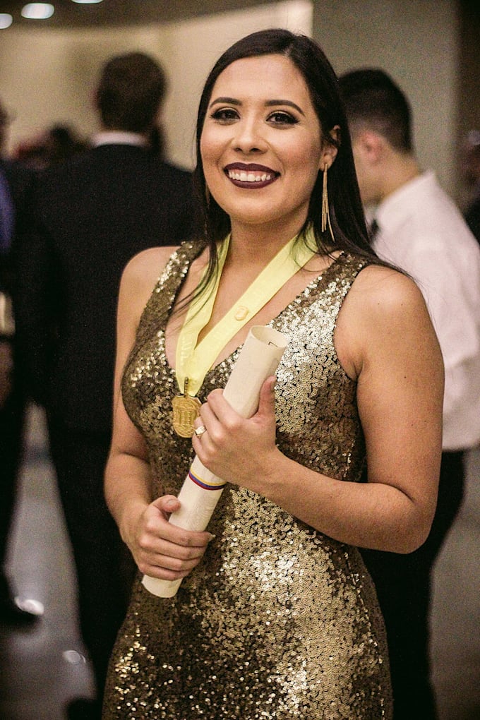 Make a diagnosis a basic treatment about any dermatology consult by Andreachacin403 | Fiverr