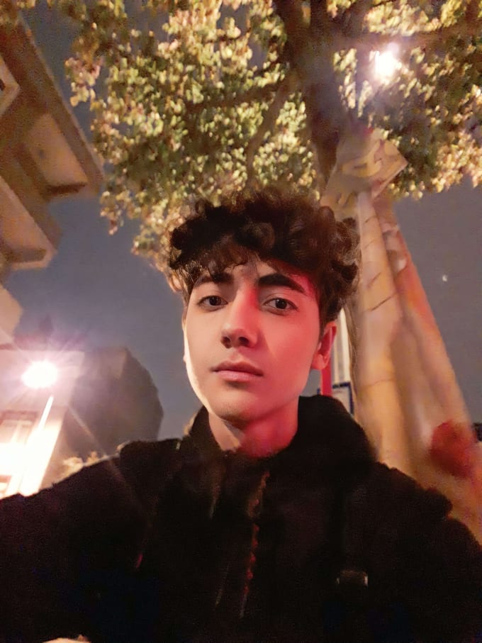 Hello, my name is umut and i specialize in graphic design and logo ...