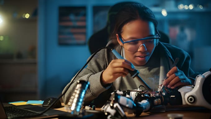 Create immersive virtual experiences using cutting edge tech by ... Create immersive virtual experiences using cutting edge tech by ...