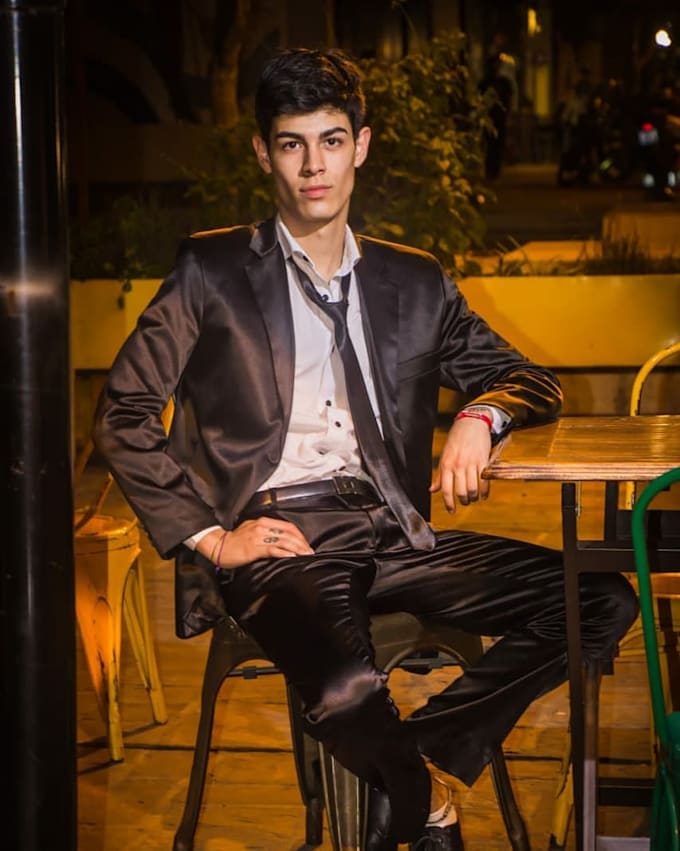 Am pretty quick at what i do and i do it well by Francozalazar99 | Fiverr