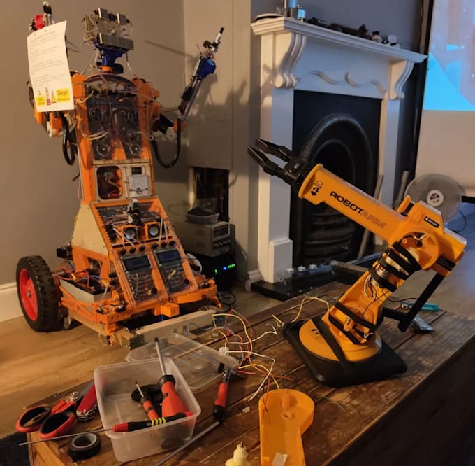 Teach you how to build a circuit and program your arduino by ...