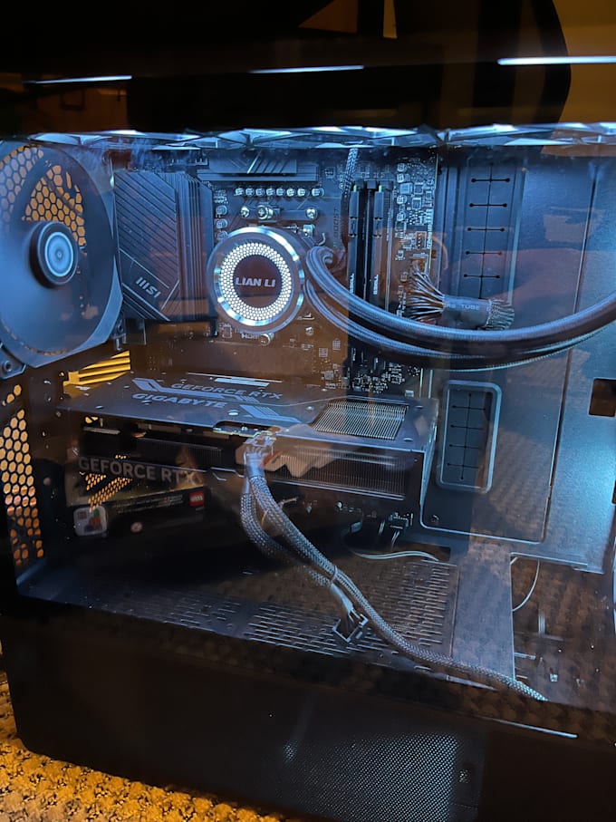 Design a pc desktop and offer advice for hardware and peripherals