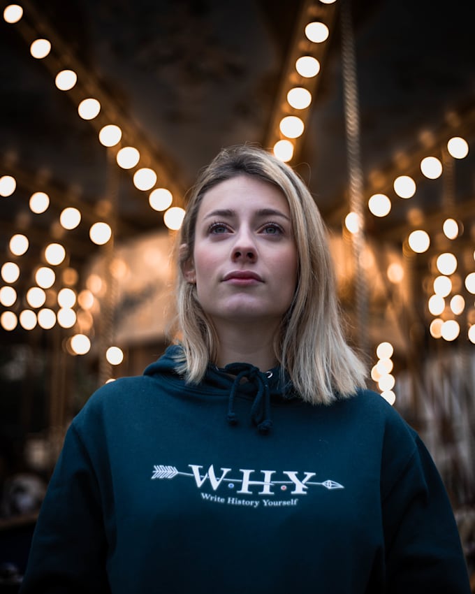 Take unique portraits of you in paris by Tidelbo | Fiverr