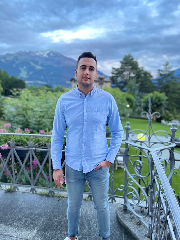 Be your ugc model, content creator for your product or brand by Giov ...