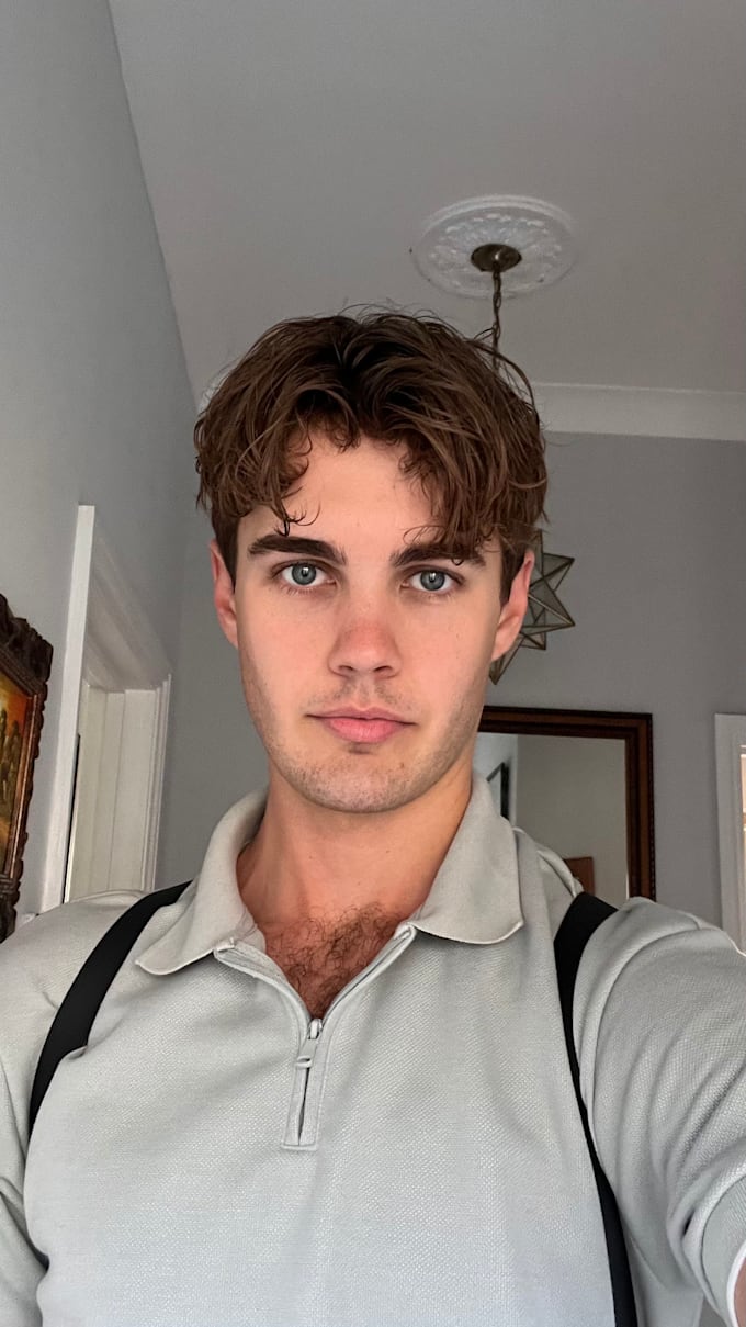 Be your virtual assistant tailored for gay men by Oliverxfit | Fiverr