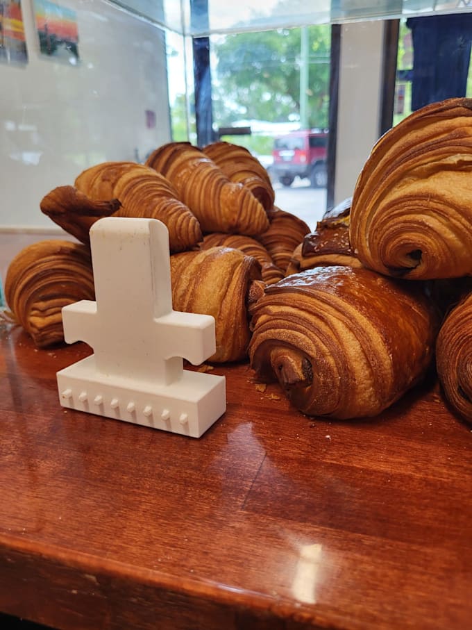 Custom 3d design and high quality pla printing services by Aviv_zor ...