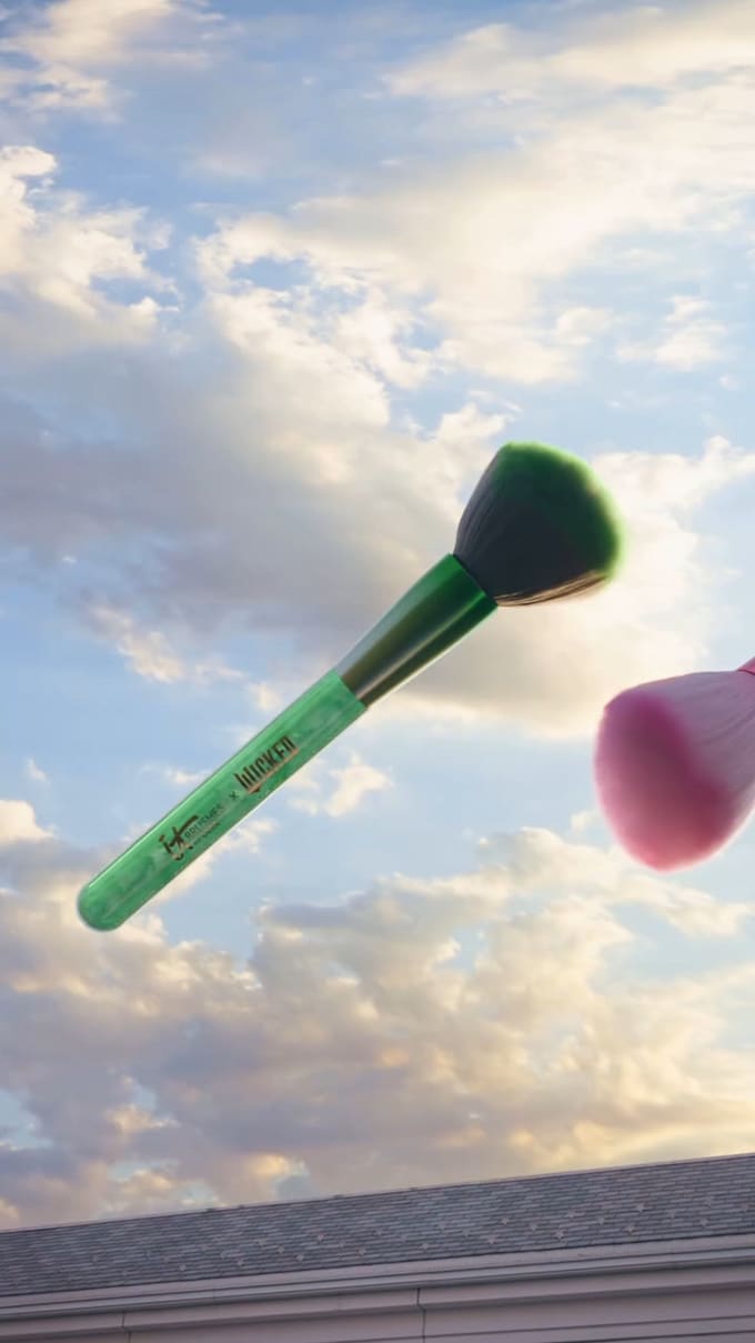 Do cgi animation, 3d cgi fooh, vfx animation, cosmetics animation by Maron_studio | Fiverr