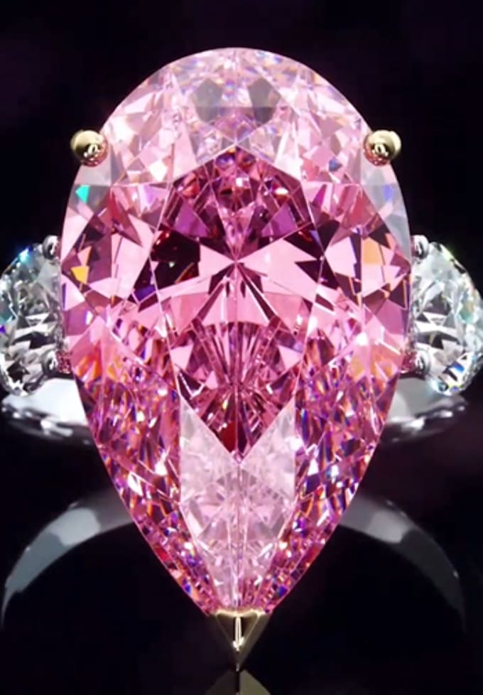 Realistic jewelry animation 3d jewelry design photorealistic render 3d ...