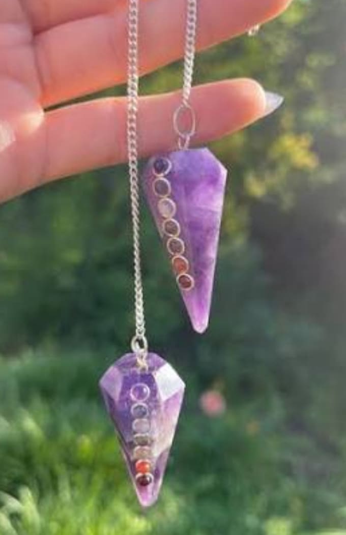 Do a yes or no pendulum reading by Lunaauroratarot | Fiverr