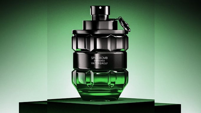 Make realistic 3d render, modeling or 3d mockup of your product, in ...