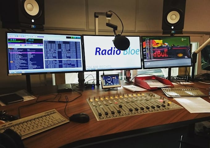 Give you 50k radio stations list and record labels for music promotion ...