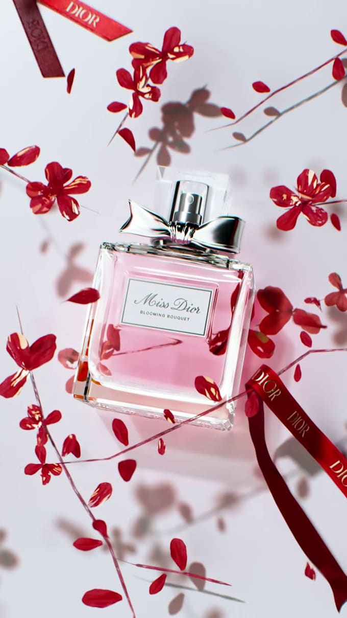 Do 3d perfume animation 3d bottle design 3d fragrance cosmetics ...