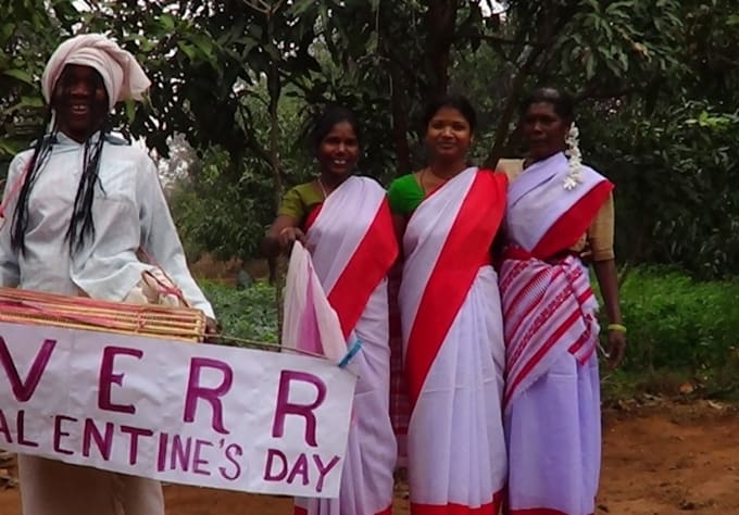 Do domkach group dance with old women in the occasion of valentine day ...