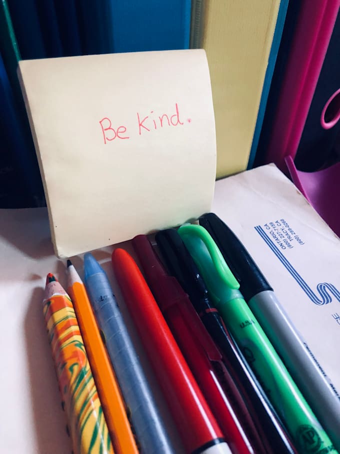 Give writing advice and help by Jessbogdan | Fiverr