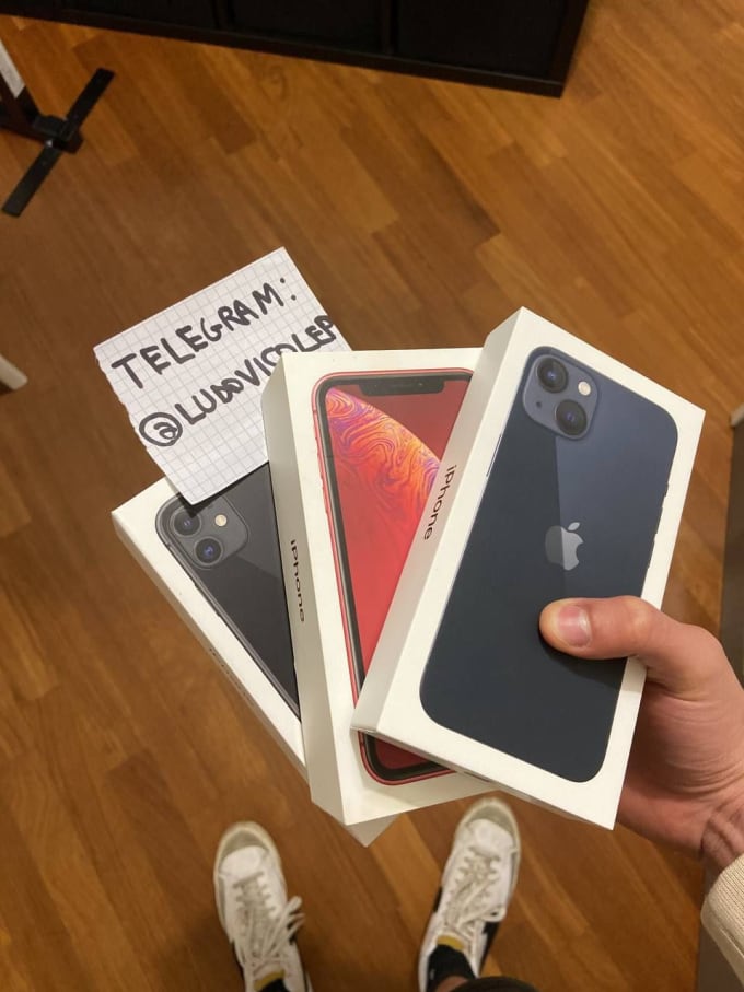 Transform You Into An Iphone Reselling Expert By M0urth Fiverr
