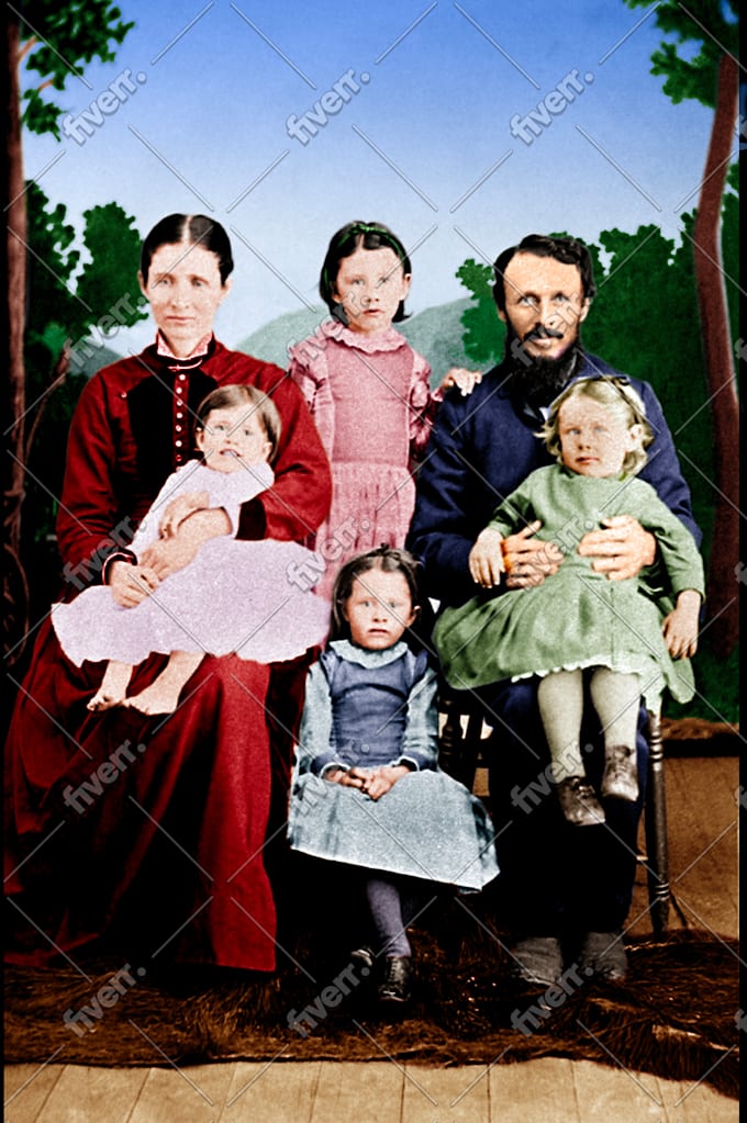 Turn black and white photos into color photos by Anushya