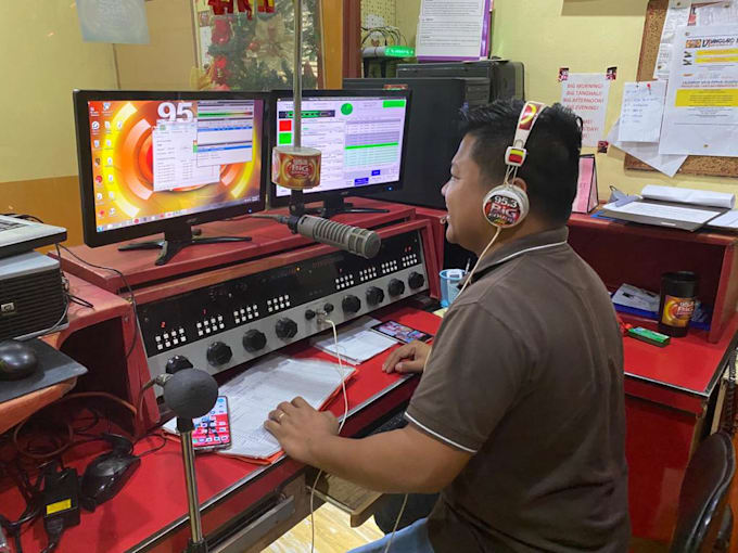 Record authentic filipino voice over by Jhoneldalog | Fiverr