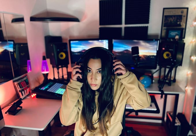 Be your reggaeton, dancehall and latin rnb producer by Dianaferia | Fiverr