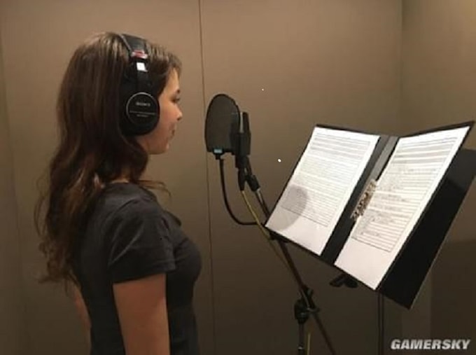 Record a chinese female dubbing of 200 words and 5 dollars by Jojoxing ...