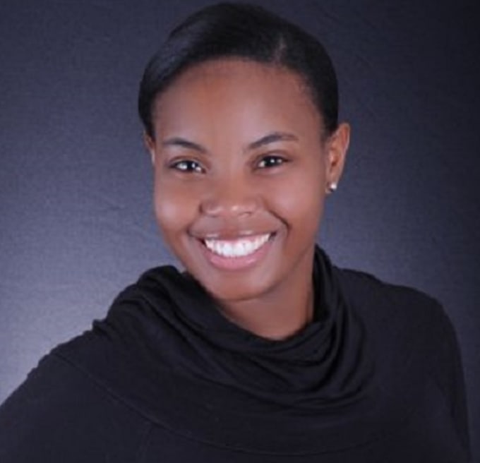 Record a professional american female voiceover by Candyre | Fiverr Record a professional american female voiceover by Candyre | Fiverr