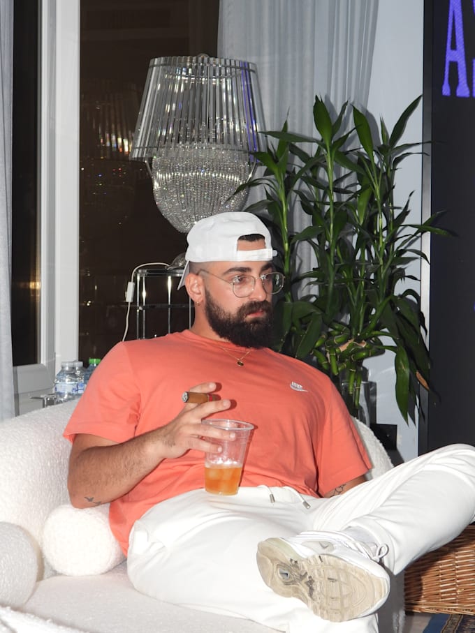 Ghostwrite a hook, verse or a project for you any genre by ...