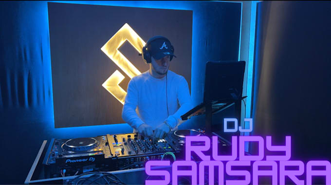 Make a pro dj mix set for you, custom dj mix in any genre by ...