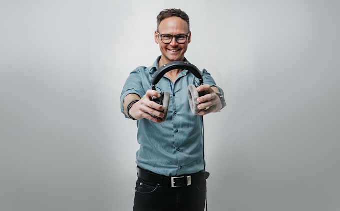 Record a german voice over by Martinveith | Fiverr