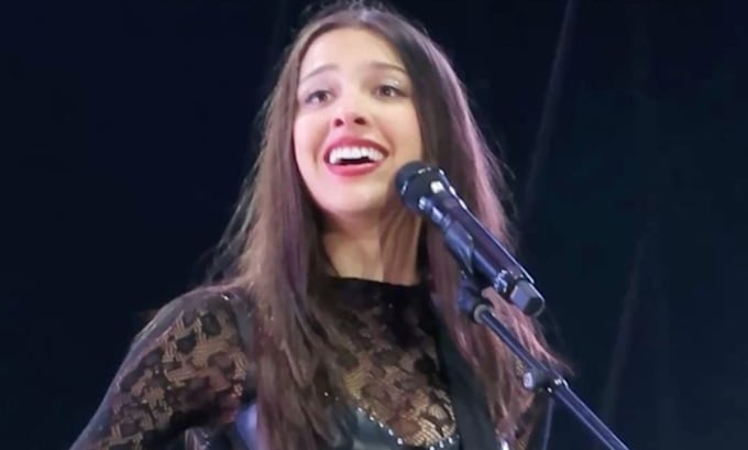 Be female singer, songwriter, country female singer, female rock singer ...