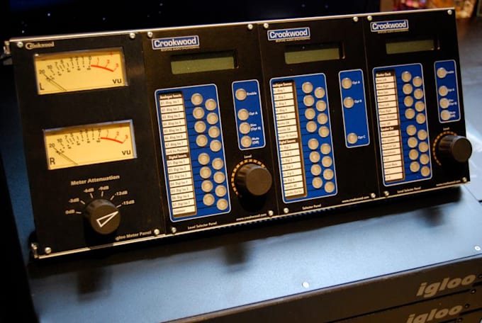 Master your audio using real hardware by Kuroshi | Fiverr