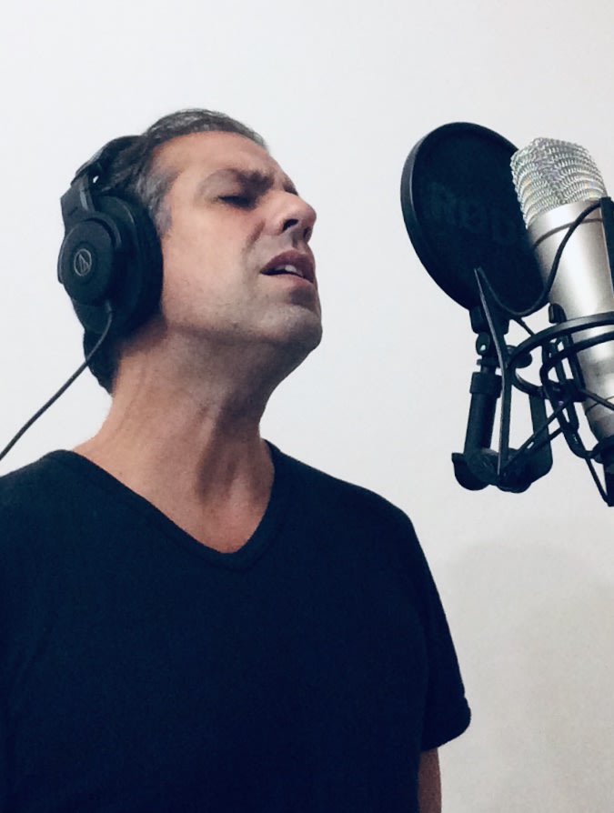 Be your versatile and professional singer and songwriter multiple ...