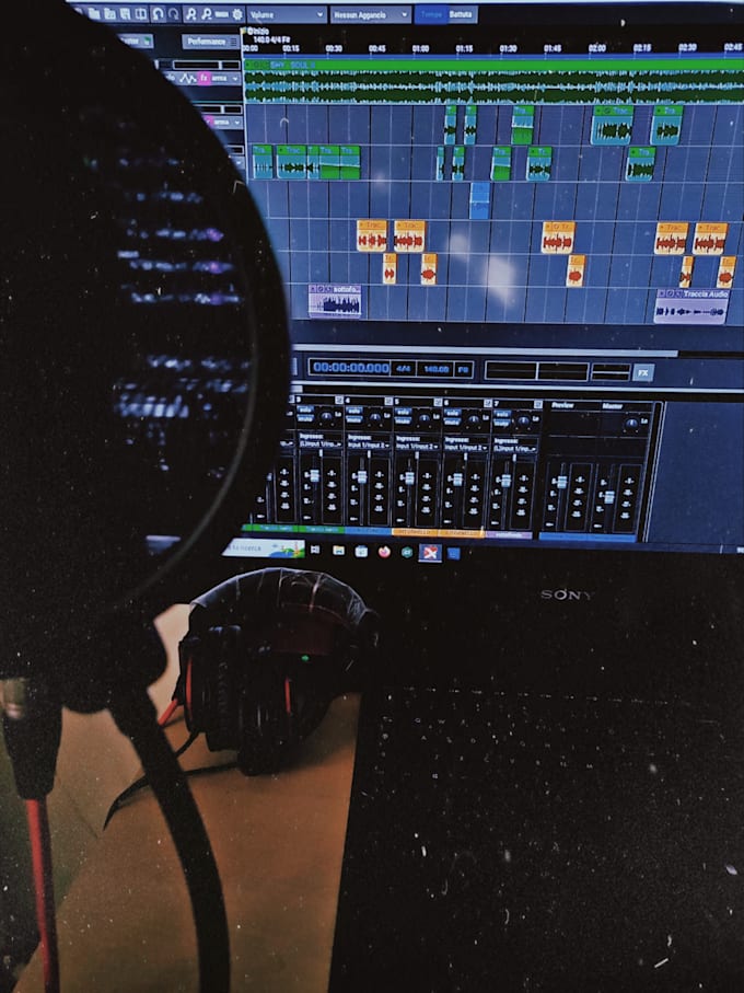 Create good rap or pop bars for you by Gennihendrix | Fiverr