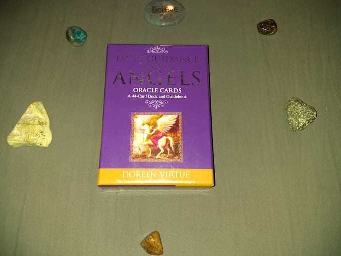 12 Best freelance oracle card readers for hire in December 2024