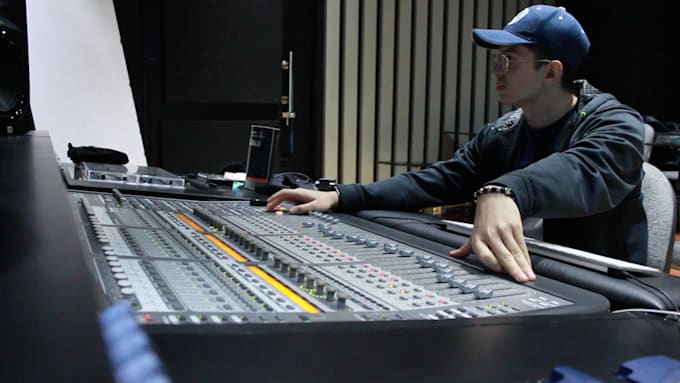 12 Best freelance audio mixing engineers for hire in November 2025