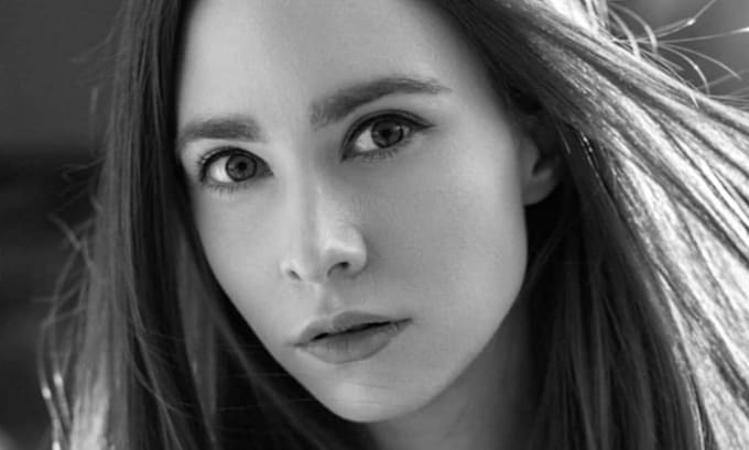 12 Best freelance female voice over artists for hire in September 2025