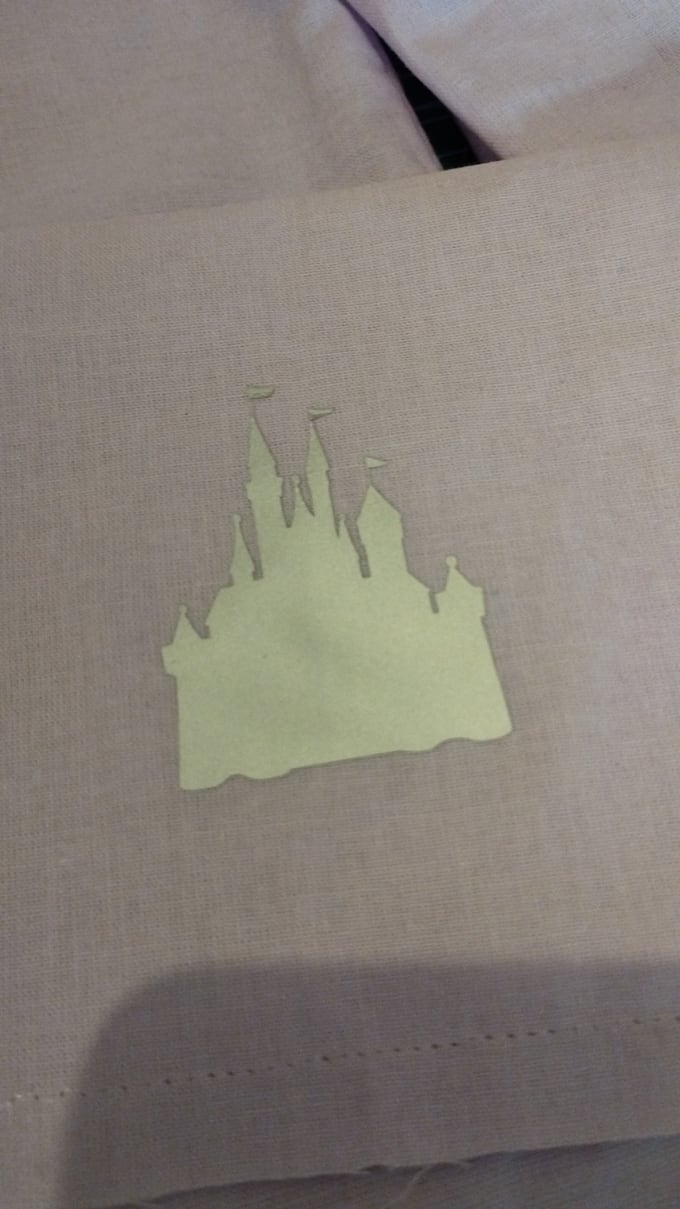 12 Best freelance vinyl decal experts for hire in October 2025