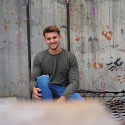 Expertly translate and provide product descriptions by Dzwriting | Fiverr