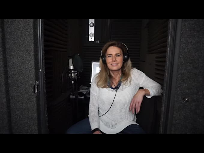 Provide a friendly female voice to convey your message by Amy_r_beattie ...