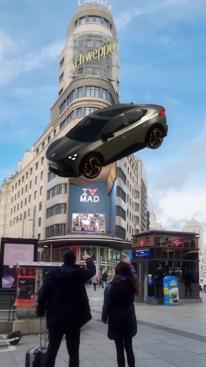 Professional 3d cgi product animation cgi animation anamorphic ...