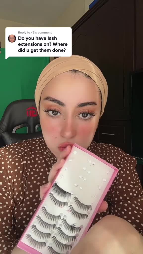 Model your eyelashes for ugc videos by Mieyghanem | Fiverr